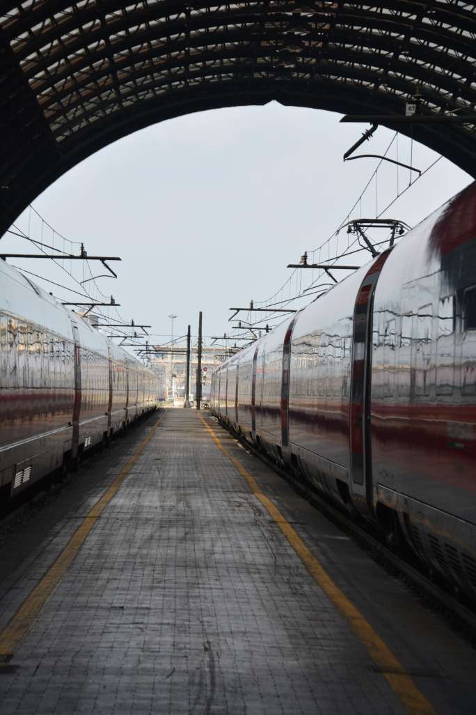 Traveling by train and other digressions – VOICES